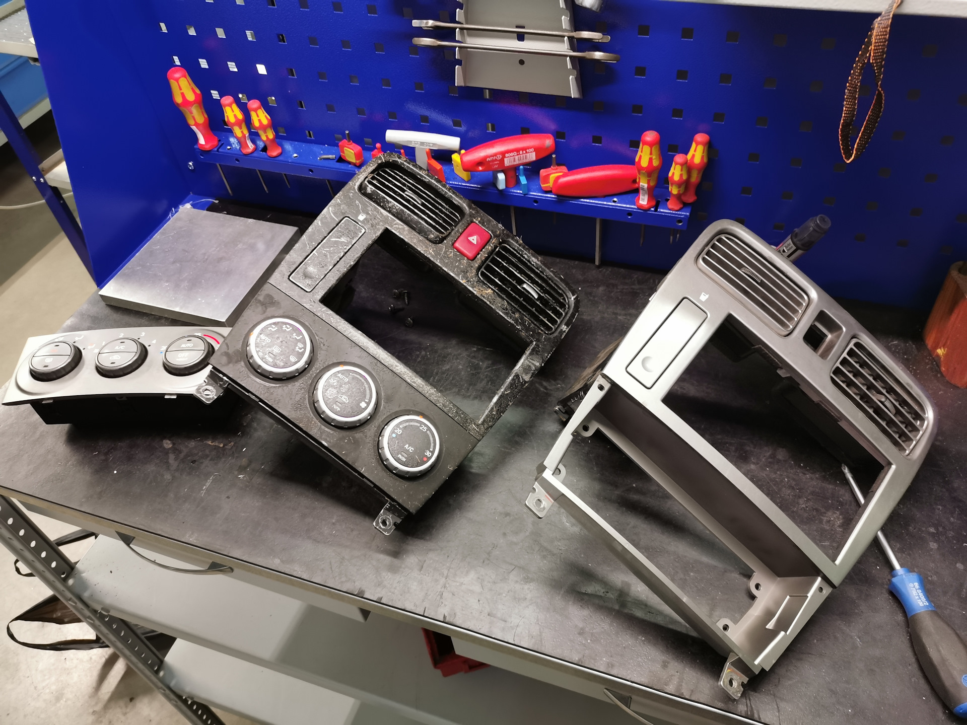 Замена уплотнителя заднего фланца MN176208 (правой головки блока ...