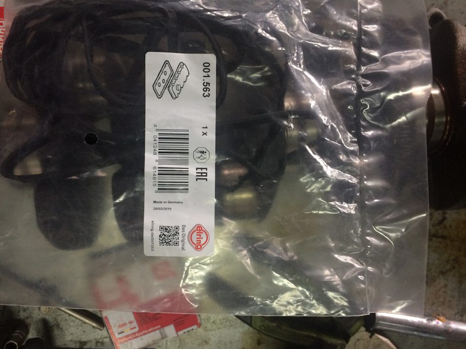 Замена прокладки клапанной крышки! — Ford Mondeo IV, 2,3 л, 2010 года ...