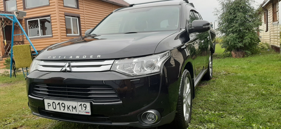 Накладки ПТФ от 14MY — Mitsubishi Outlander (3G), 2,4 л, 2013 года ...