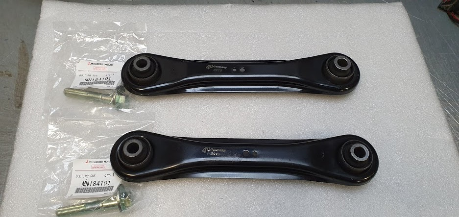 MN184101 БОЛТ ЗАДНИЙ РАЗВАЛЬНЫЙ+ ШАЙБА ASX (10-…), LANCER (07 ...