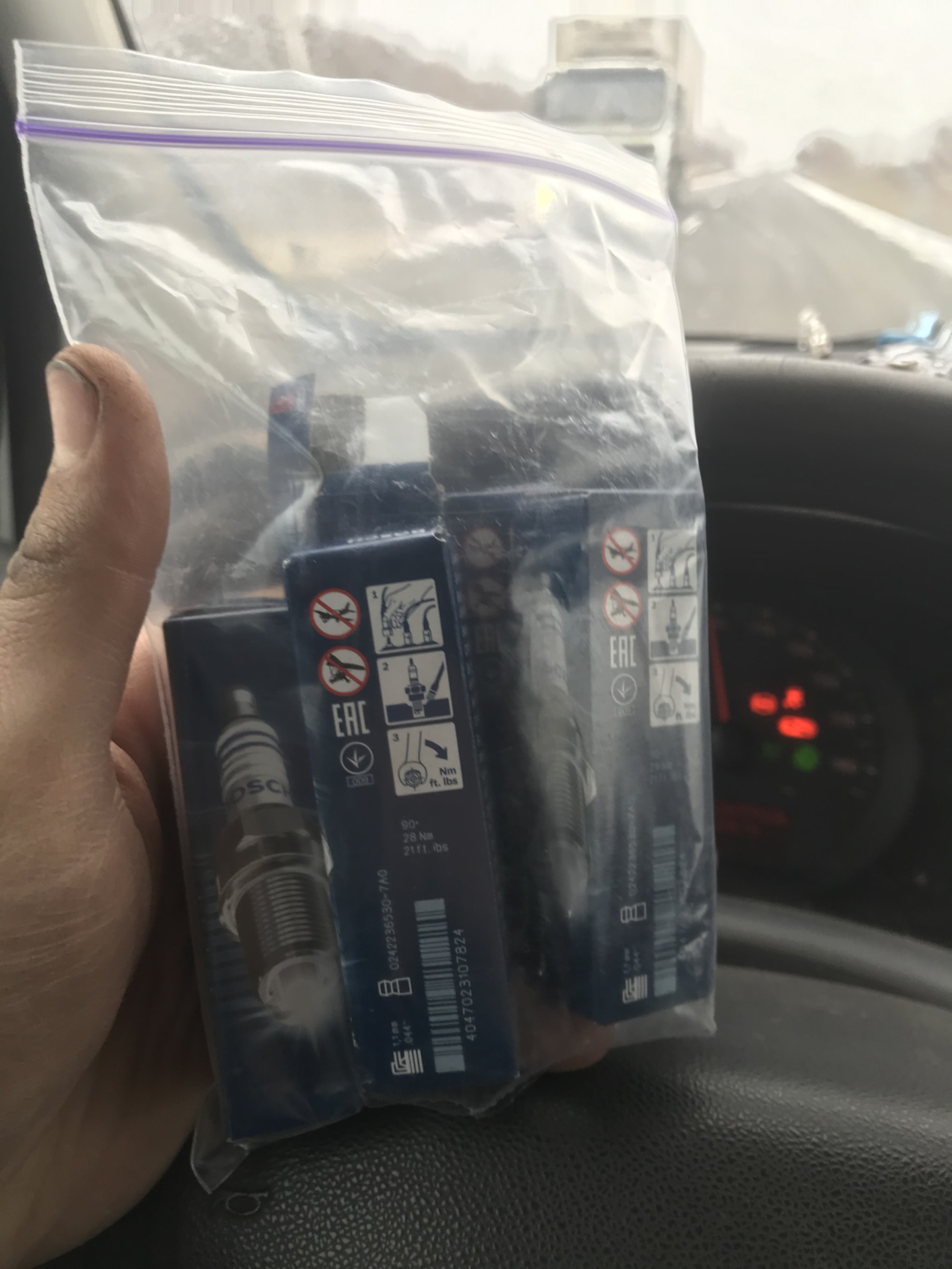 Замена свечей — Volkswagen Passat (US) (1G), 2,5 л, 2012 года | поломка ...