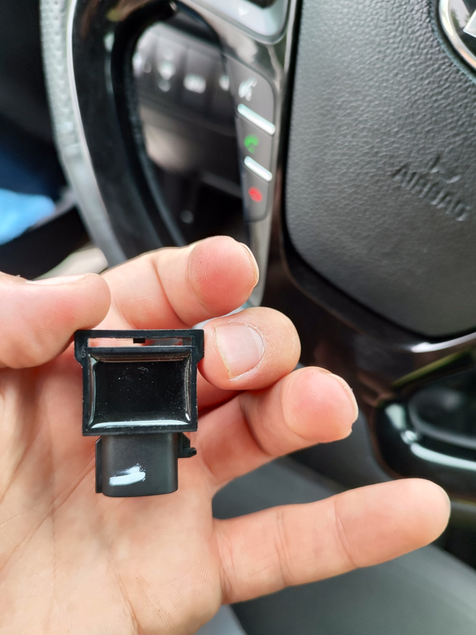 273252B010 Конденсатор зажигания KIA HYUNDAI | Запчасти на DRIVE2