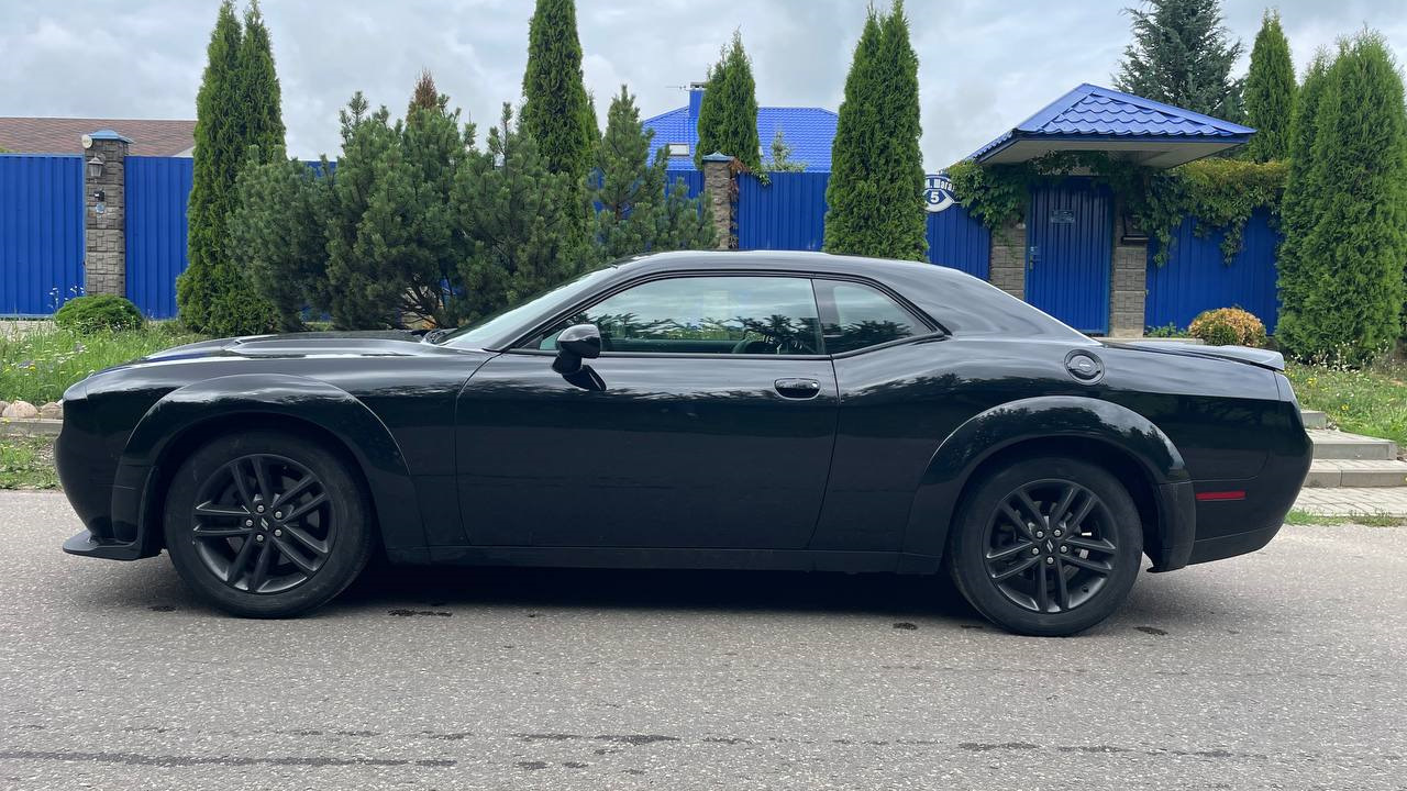 Dodge Challenger 3.6 бензиновый 2019 | AWD на DRIVE2