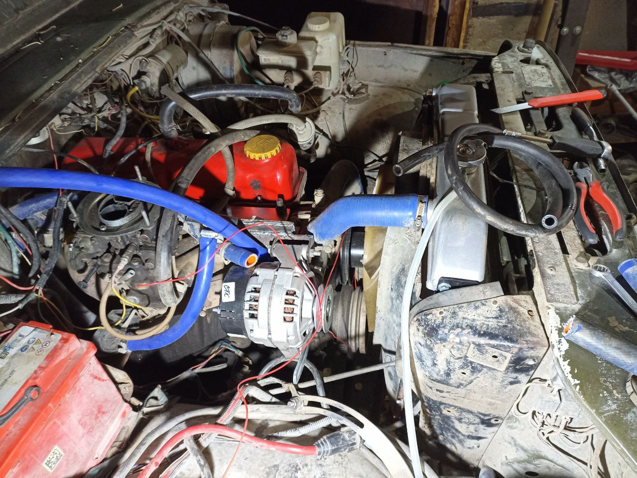 Перенос генератора наверх змз 402 (УАЗ 469/31512) — УАЗ 31512, 2,5 л, 1985 года | тюнинг | DRIVE2