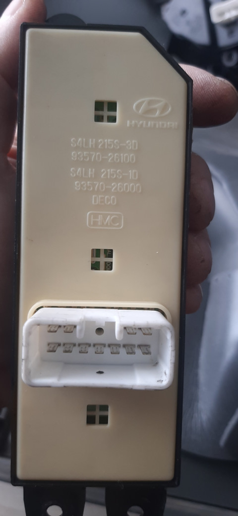 9357026000 ВЫКЛЮЧАТЕЛЬ СТЕКЛОПОДЪЕМНИКА СТЕКЛА ДВЕРИ (КЛАВ.) KIA ...