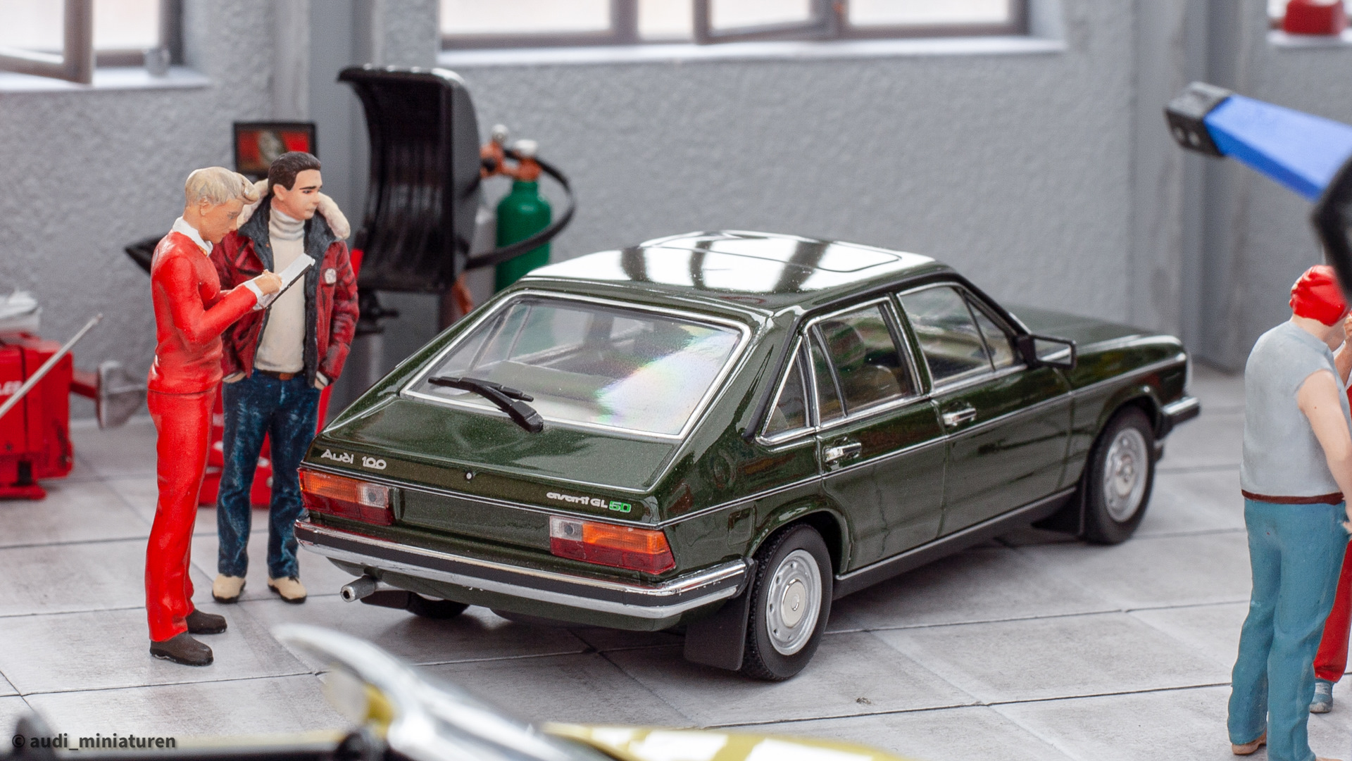 1979 Audi 100 Avant GL C2 Typ (43) Onyx metallic (Minichamps) 1:43 — DRIVE2
