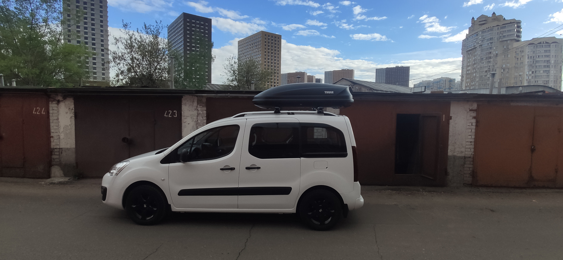 Установка багажника — Peugeot Partner Crossway, 1,6 л, 2021 года ...