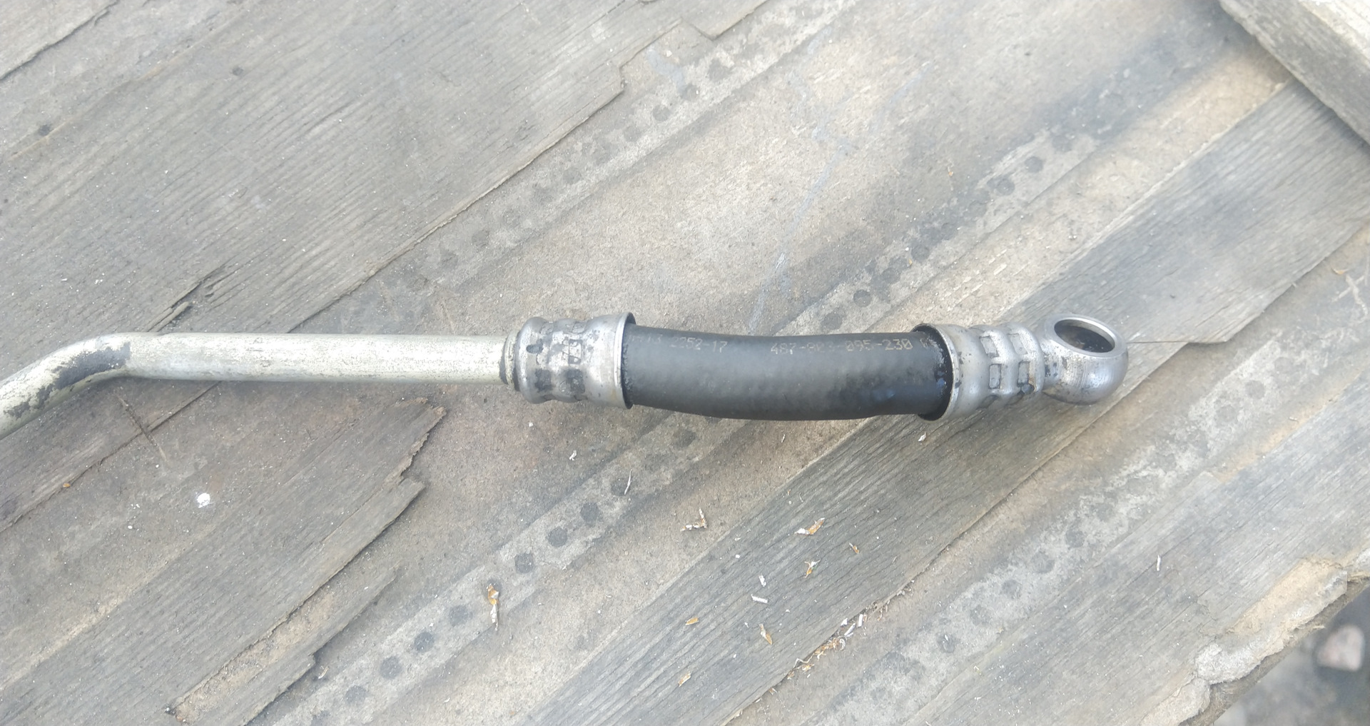 Течь подающего маслопровода турбины — BMW 1 series (F20), 1,6 л., 2013 ...