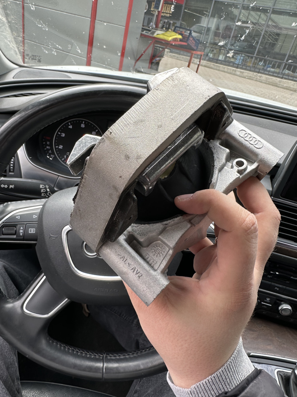 Немецкий автопром не дает скучать😁 — Audi A6 (C7), 2 л, 2013 года ...