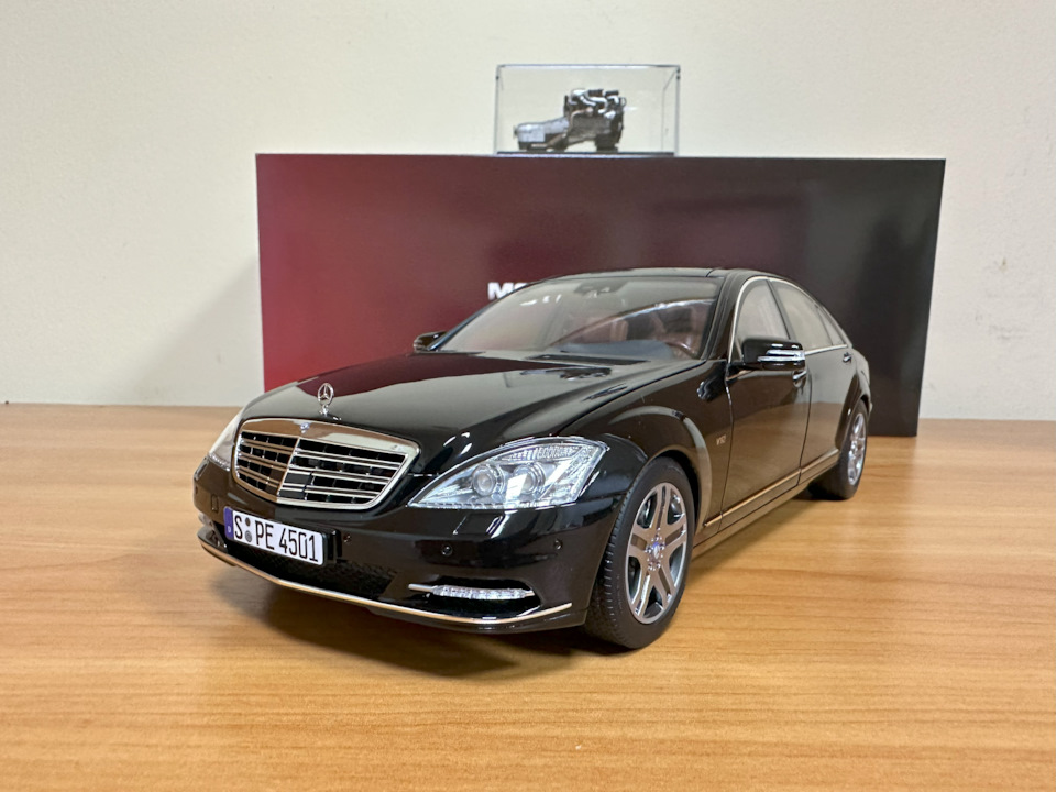 Mercedes-Benz S-Class S600L (W221) от Motorhelix 1/18 — Сообщество «Масштабные Модели» на DRIVE2
