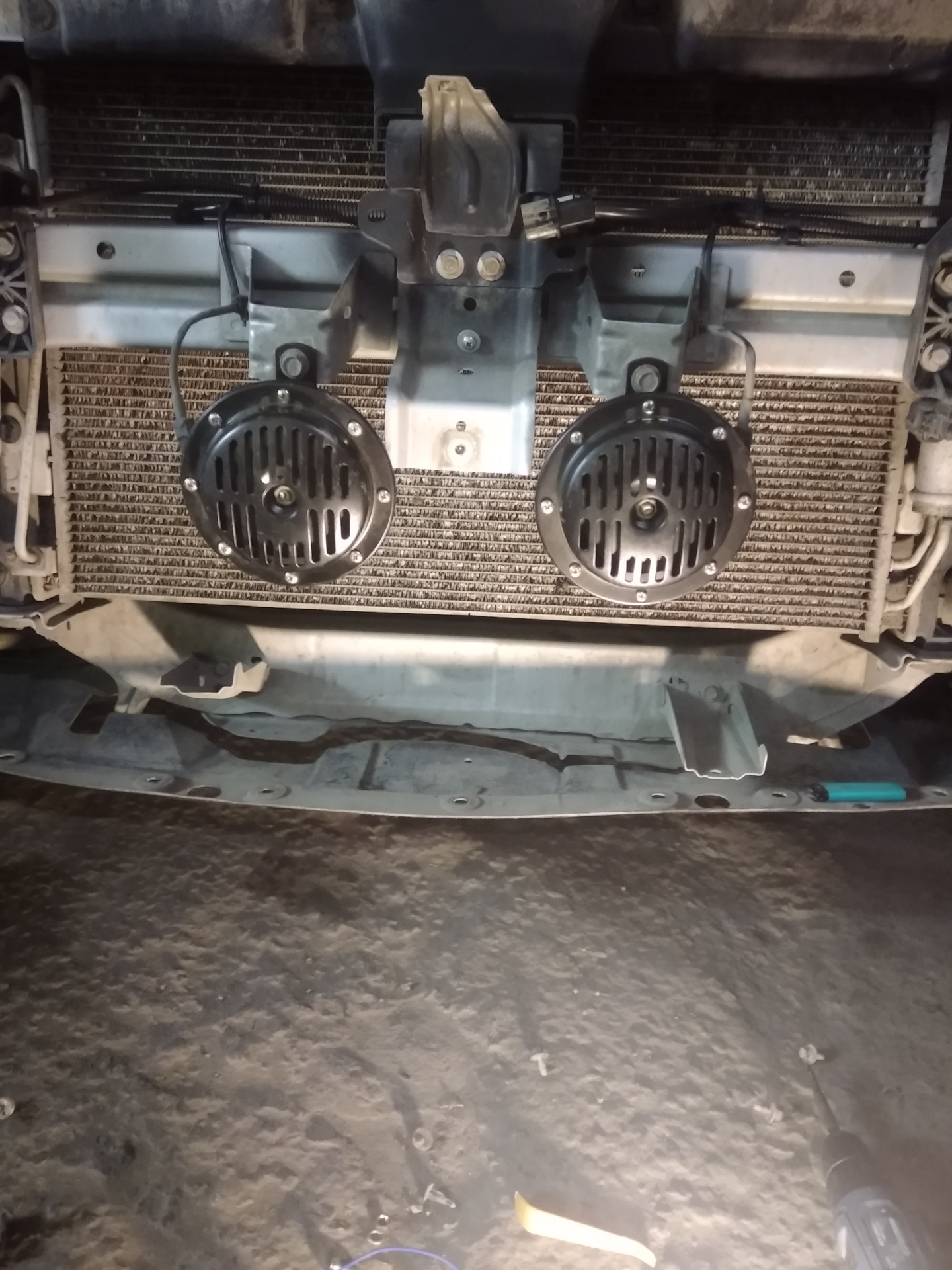 goodyear eagle sport tz 215/55r17 94v fp — Nissan Teana (J32), 2,5 л ...