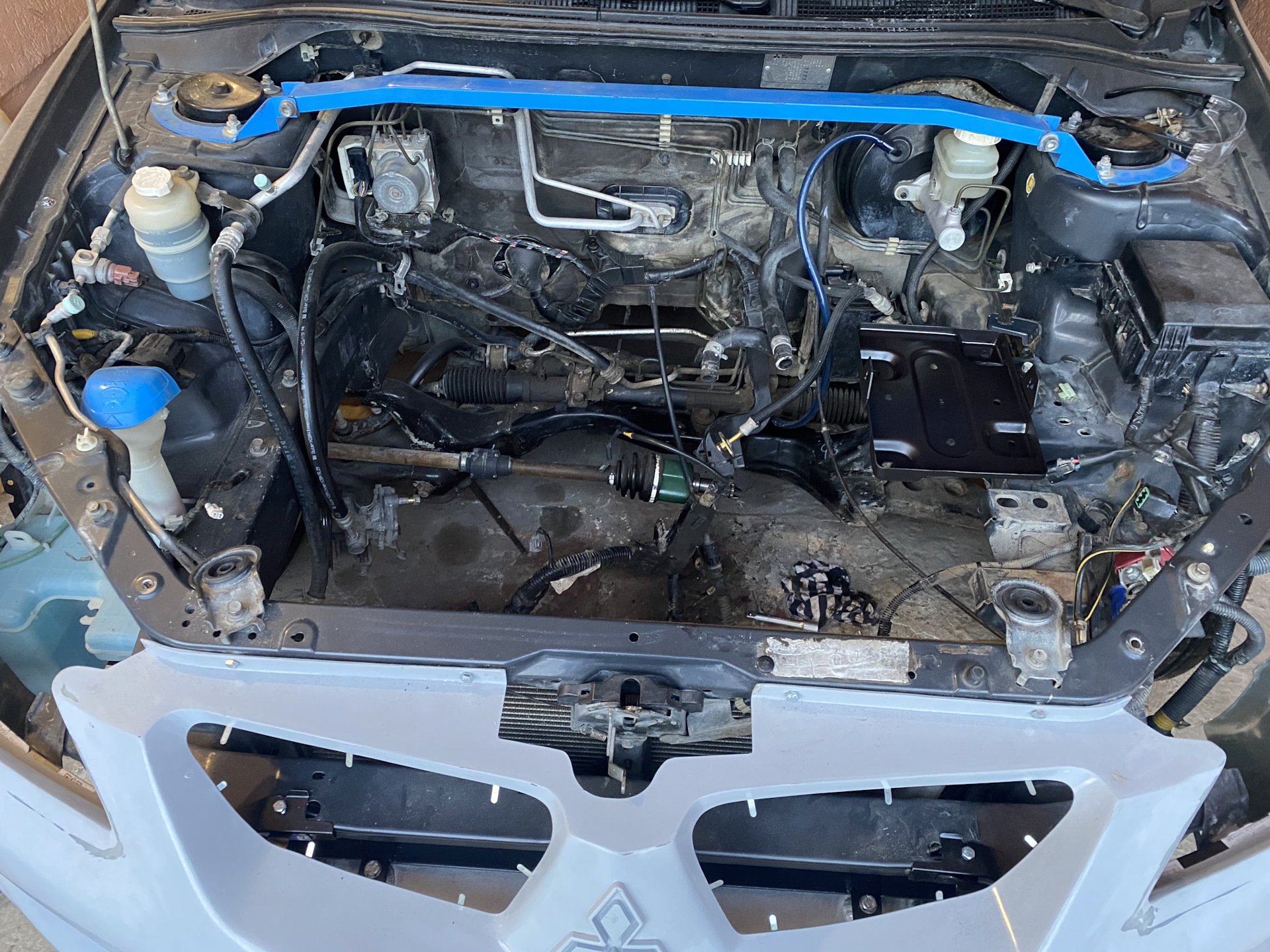 Перенос площадки аккумулятора Lancer 9 — Mitsubishi Lancer IX, 1,5 л ...