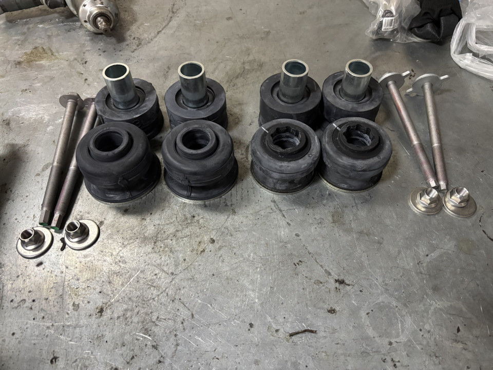 Опоры/подушки кузова — Lexus GX (URJ150), 4,6 л, 2011 года | своими ...