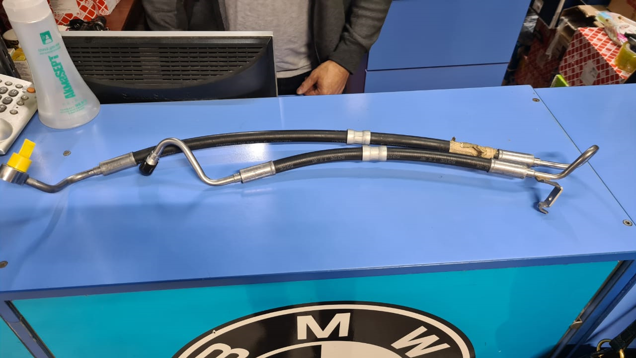 Замена напорного шланга ГУР — BMW X6 (E71/E72), 3 л, 2011 года | визит ...