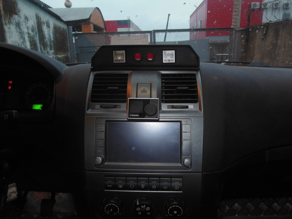 Чехлы Autopilot на рено логан. — Renault Logan (1G), 1,6 л, 2009 года ...