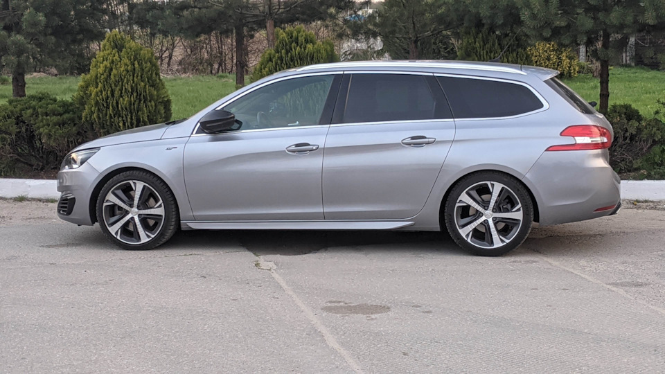 Peugeot 308 SW (2G) 2.0 дизельный 2017 | GT на DRIVE2