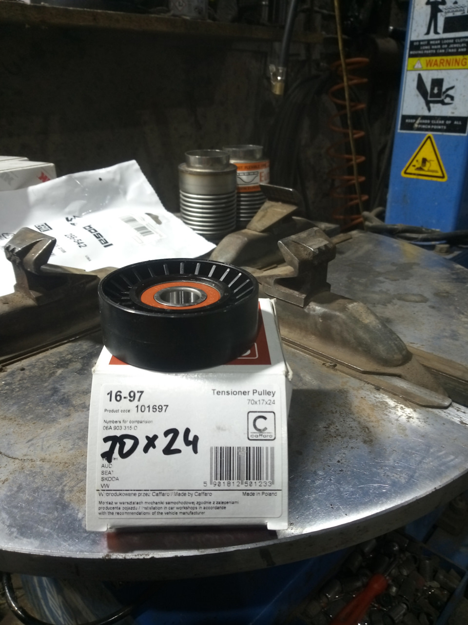 06A903315D Натяжитель приводного ремня VAG | Запчасти на DRIVE2