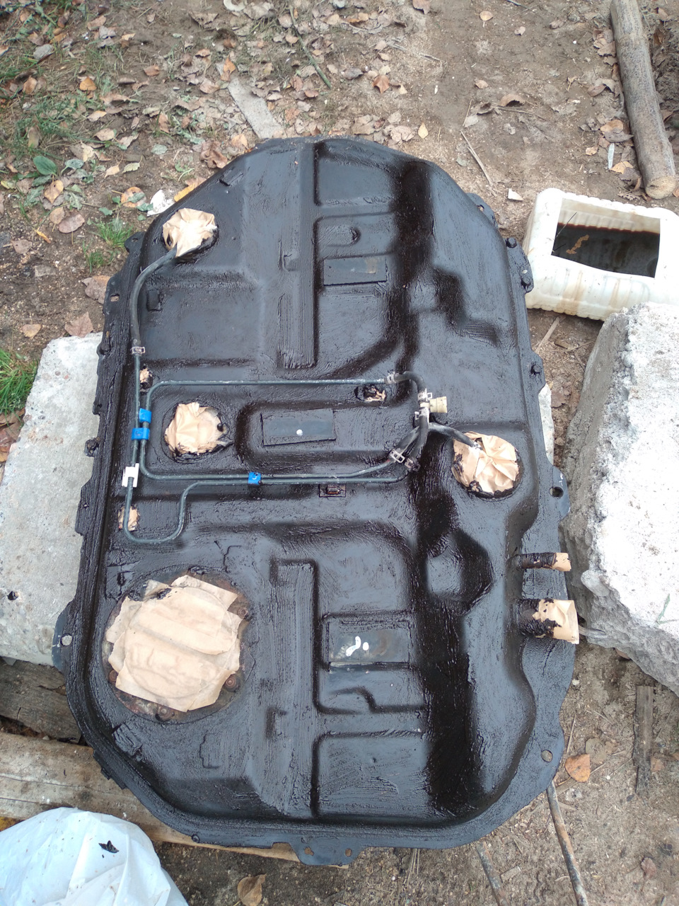 Бензобак ⛽ — Mitsubishi Cedia, 1,8 л, 2000 года | расходники | DRIVE2