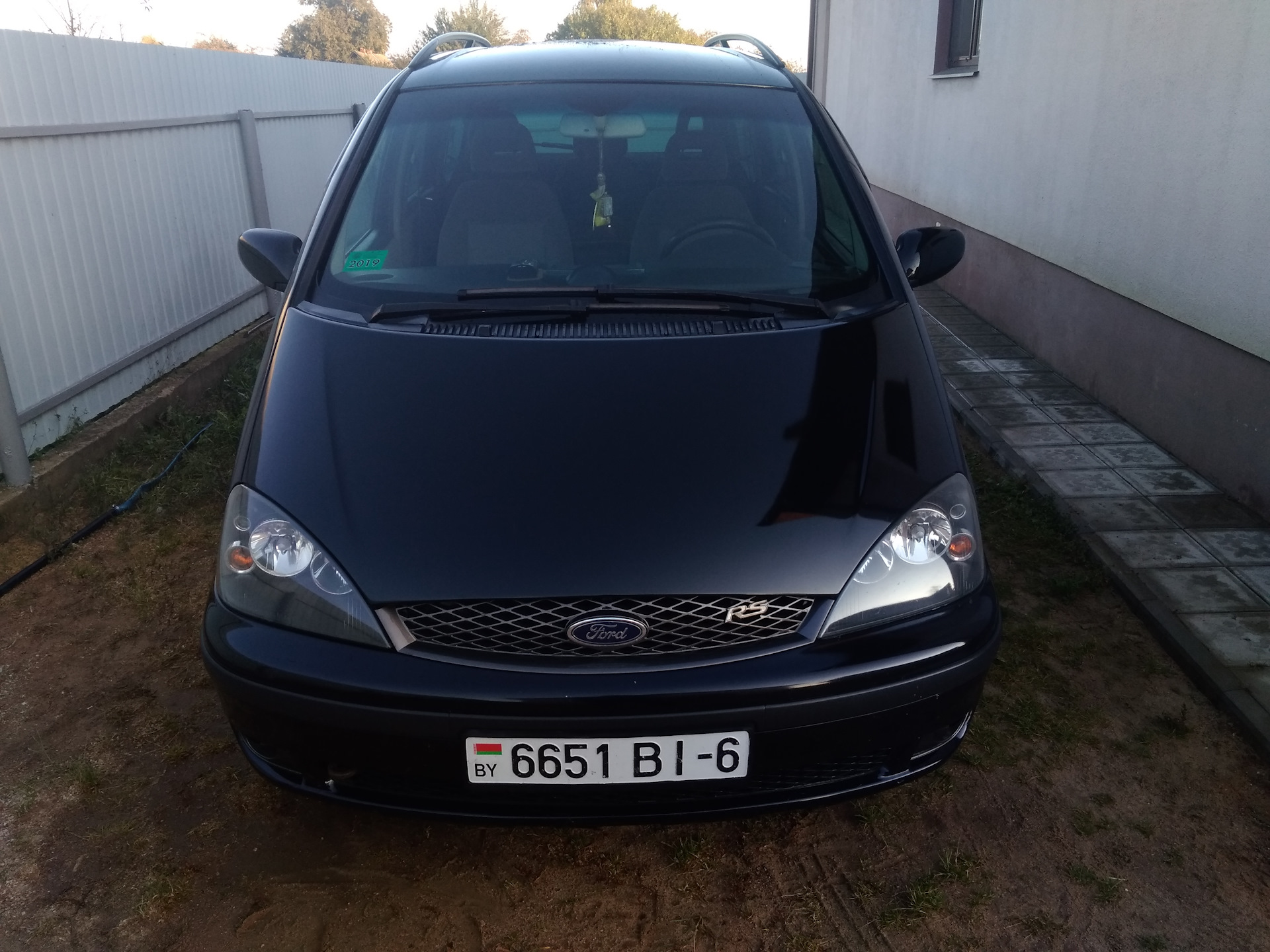 Просто фото — Ford Galaxy (Mk II), 2,8 л, 2001 года | фотография | DRIVE2