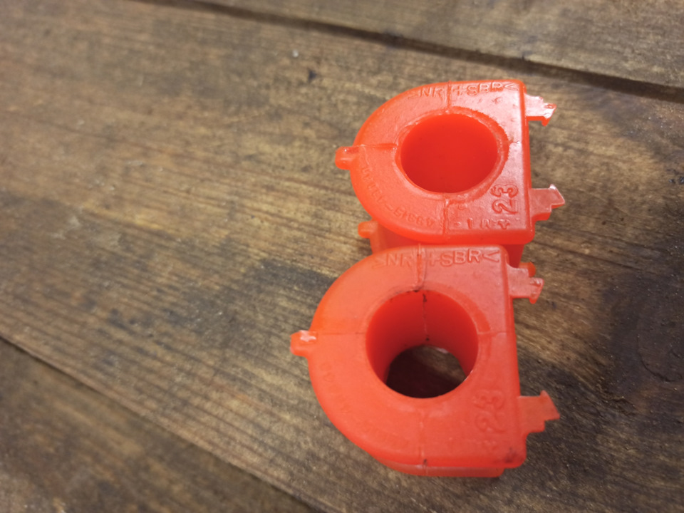 Замена втулок переднего стабилизатора. — Toyota Camry (XV40), 2,5 л ...