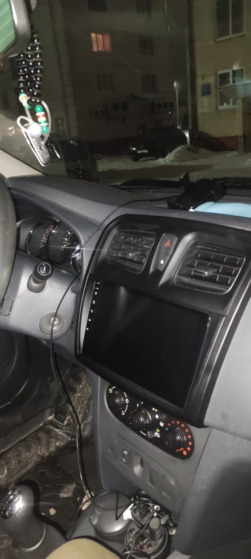 Установка китайской магнитолы. — Renault Sandero Stepway (2G), 1,6 л ...
