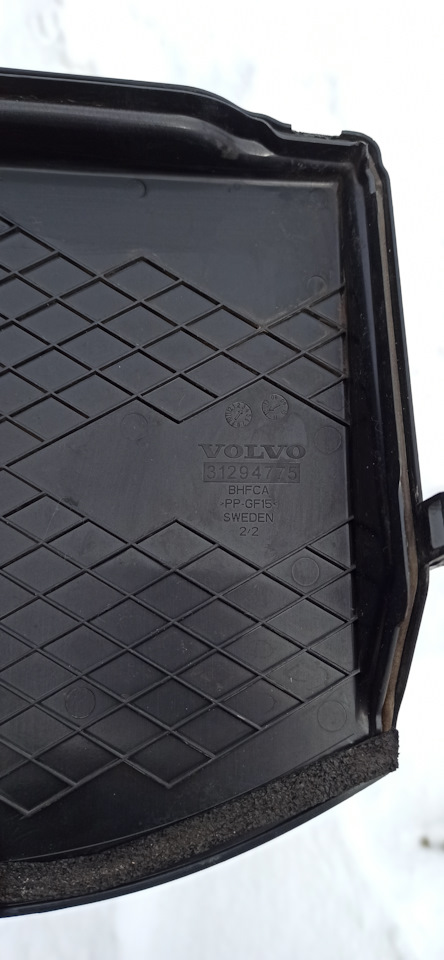 31294775 Крышка аккумулятора Volvo | Запчасти на DRIVE2