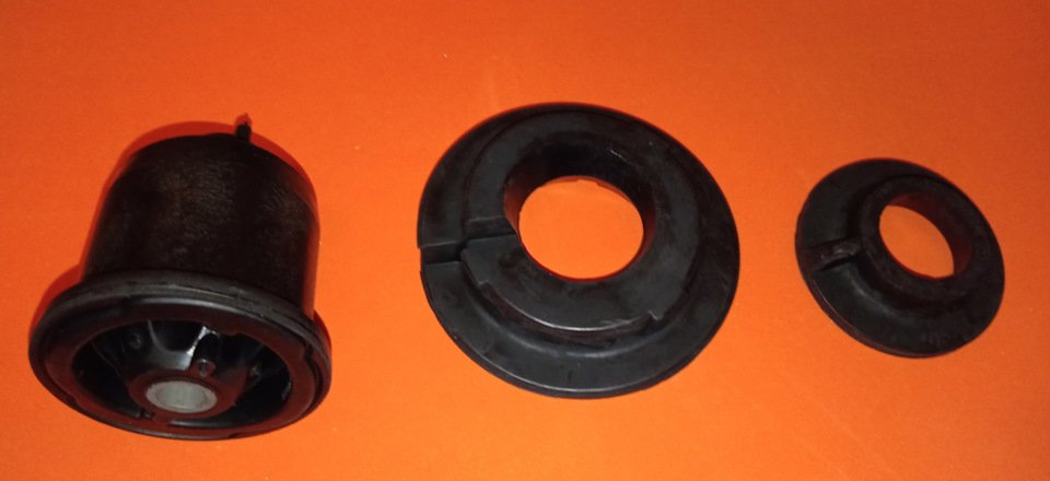 СБ балки и опоры пружин. — Renault Logan (1G), 1,4 л, 2007 года ...