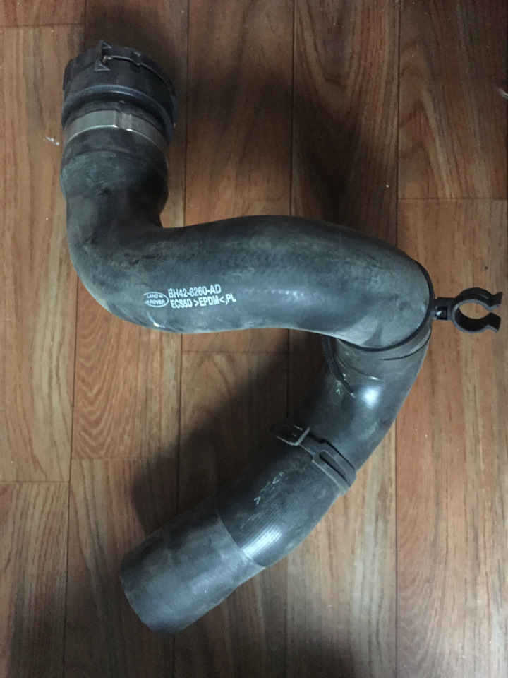 LR029140 Шланг радиатора Jaguar Land Rover | Запчасти на DRIVE2