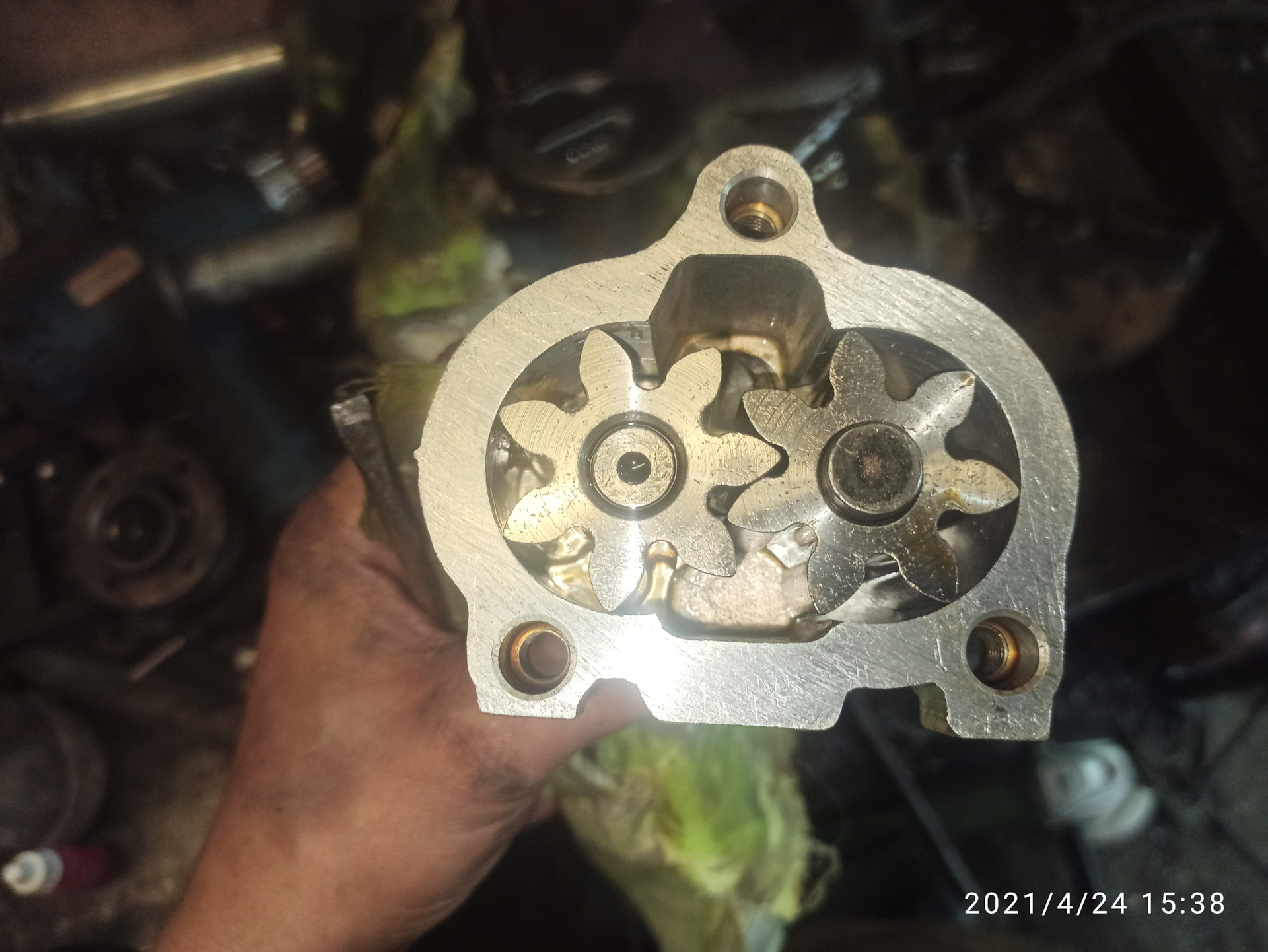 Замена упорных колец коленвала и вкладышей мотора ЗМЗ 409 — УАЗ Patriot ...