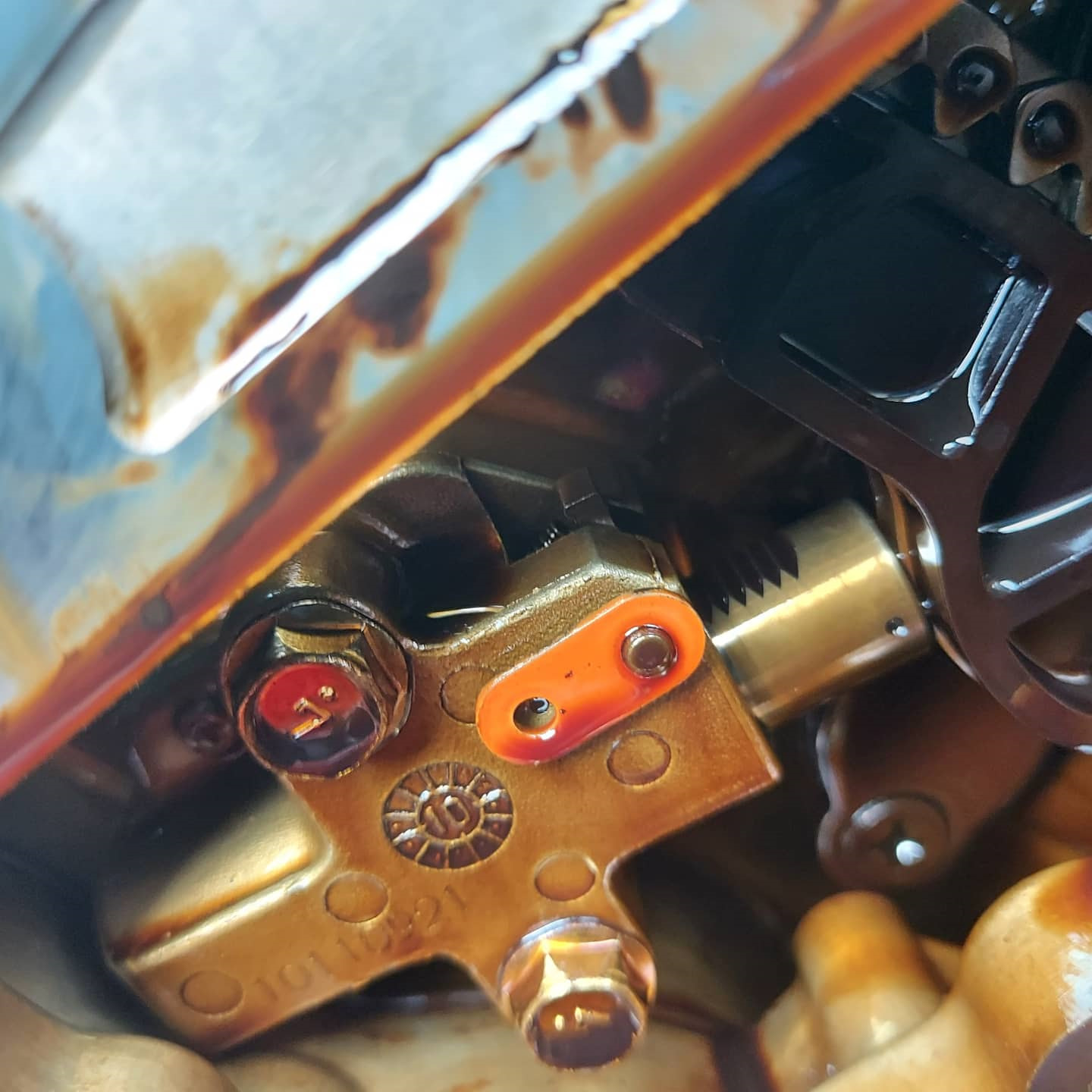 Обслуживания передних крышек распредвалов(ошибки P0014;P0024 ...