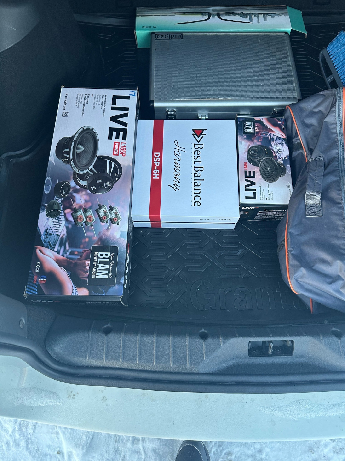 Музыка часть 1 — Lada Гранта Drive Active Лифтбек, 1,6 л, 2023 года | автозвук | DRIVE2