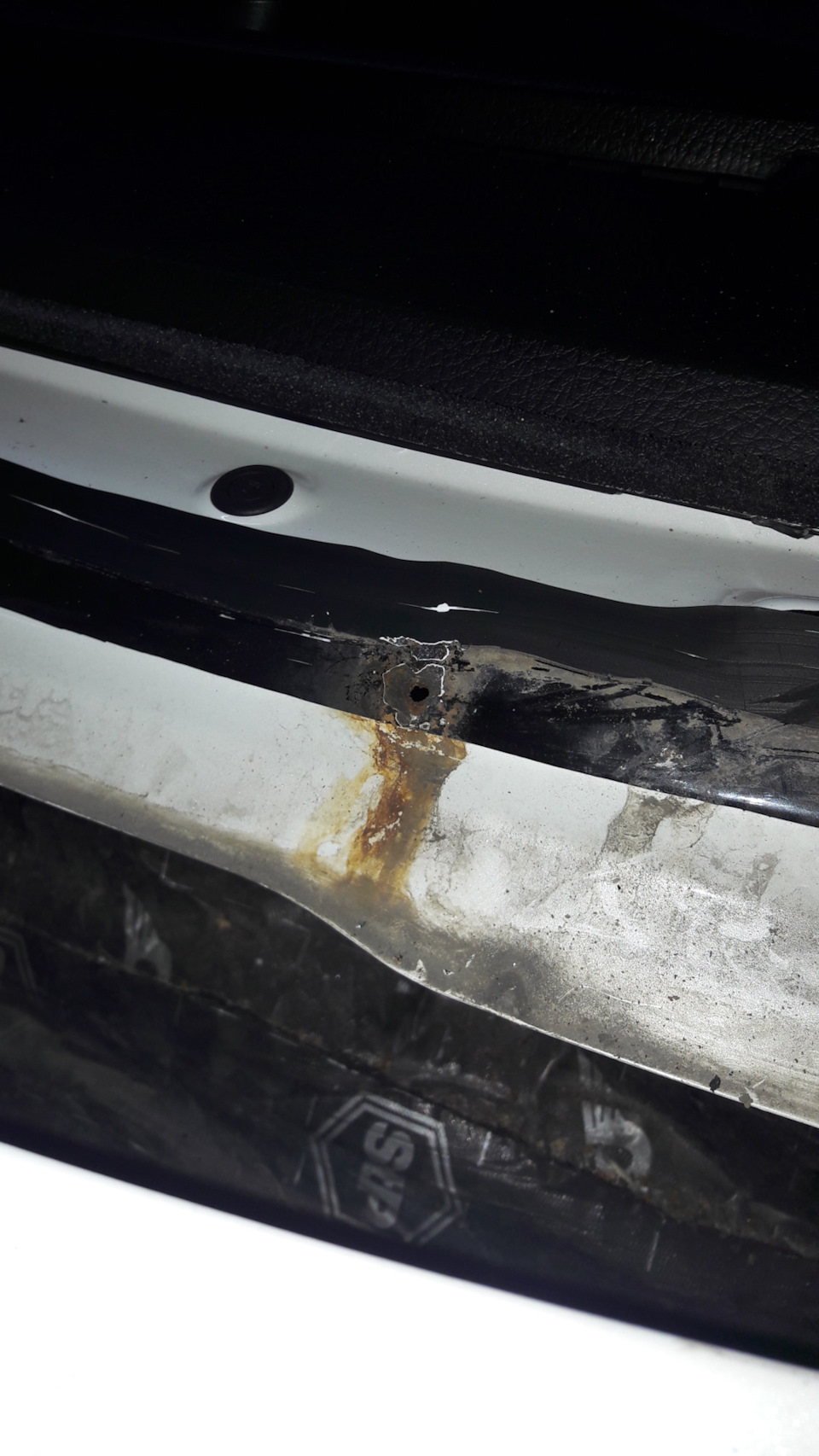 Щелчки в панели приборов или лобового стекла ? — KIA Sorento (2G), 2,2 ...