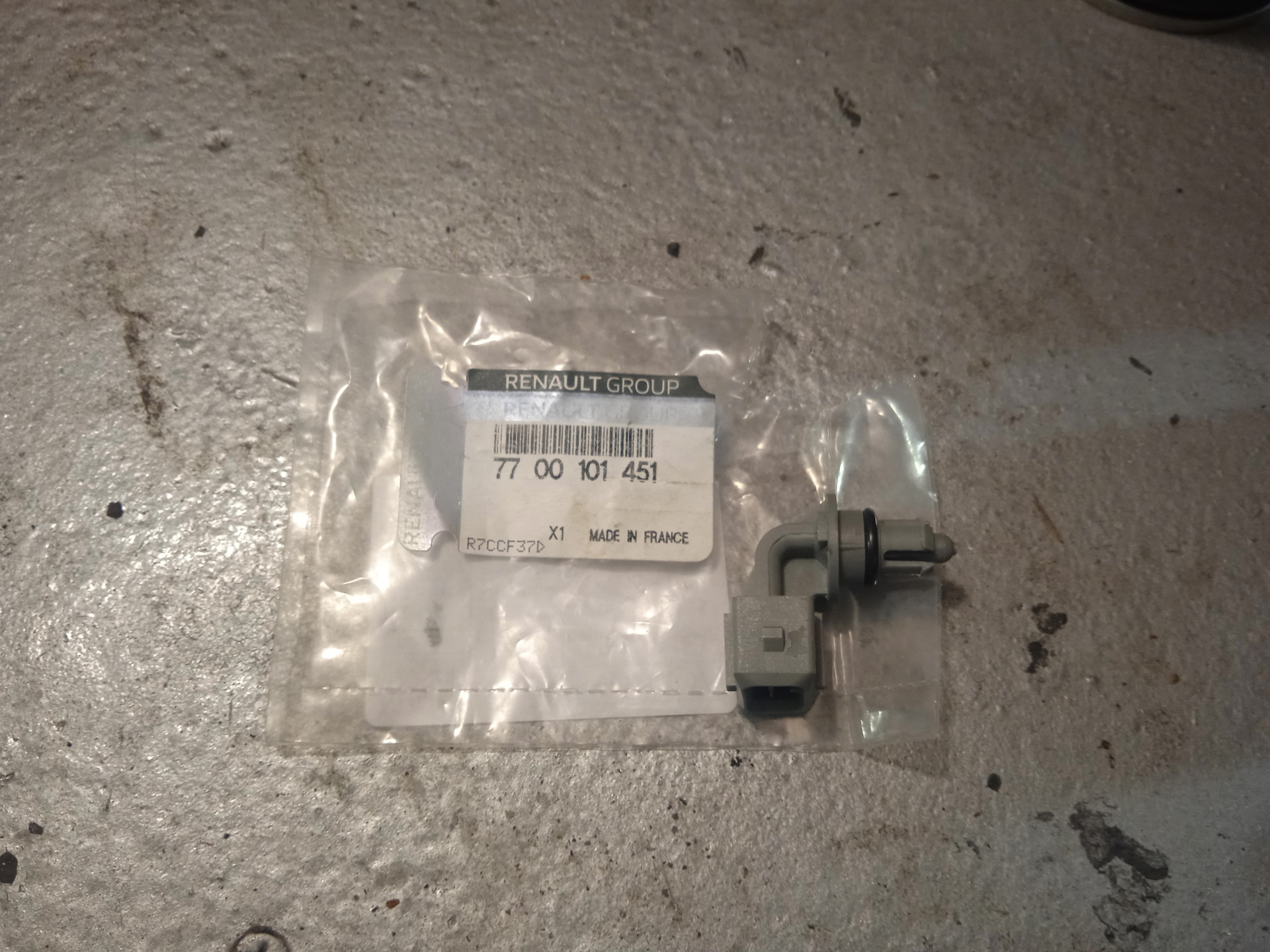 Датчик температуры впускаемого воздуха — Renault Clio III, 1,4 л, 2007 ...