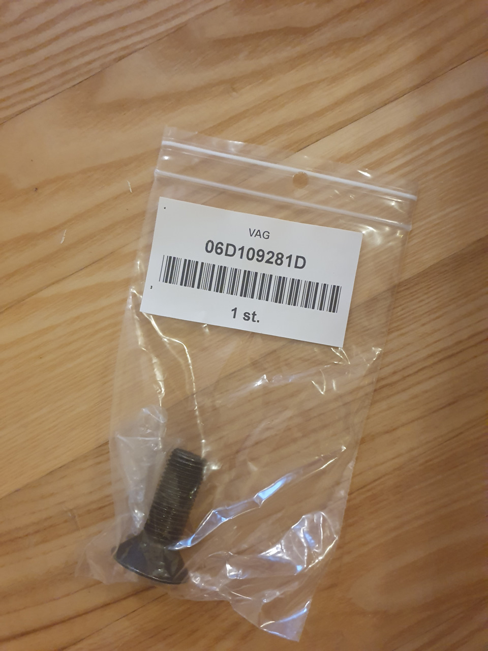 06D109281D Винт с потайной головкой с VAG | Запчасти на DRIVE2