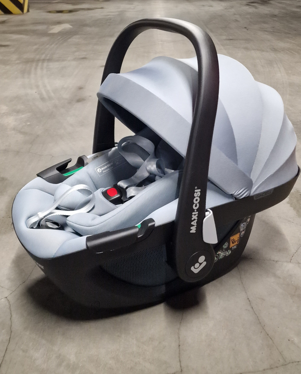 Автолюлька Maxi-Cosi Pebble 360 — Volkswagen Touareg (3G), 3 л, 2021 ...