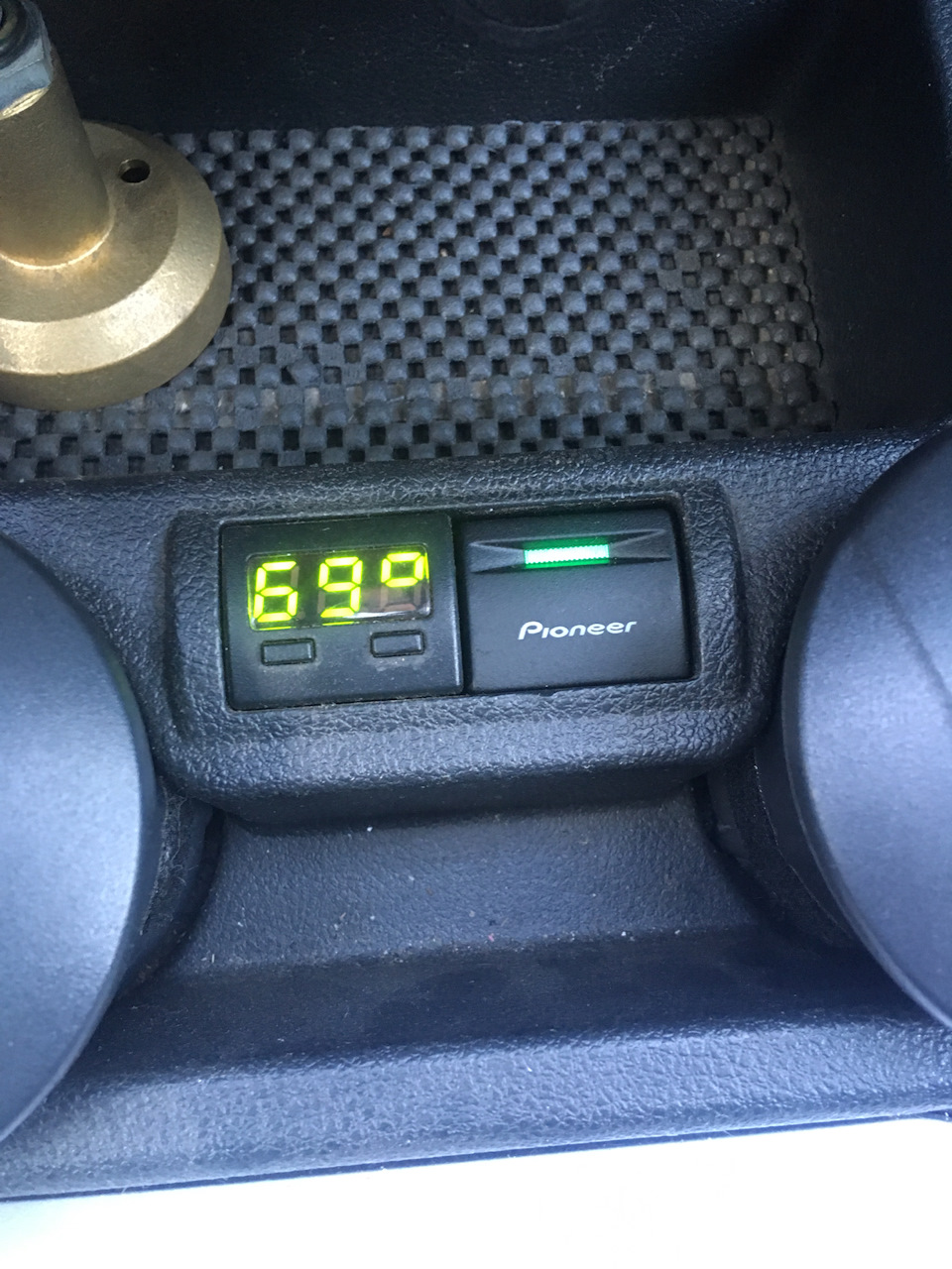 Доделал! — Lada Гранта (1G), 1,6 л, 2013 года | автозвук | DRIVE2