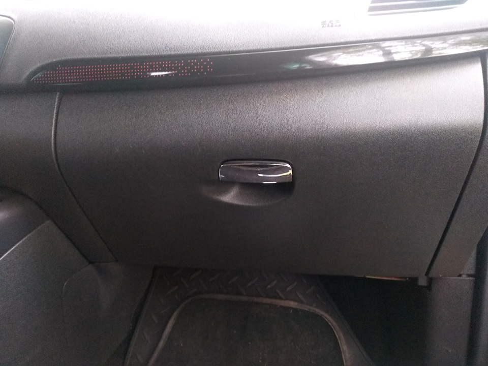 Пороги Klokkerholm, петли DORMAN и прочее — Toyota Avensis I, 1,6 л ...