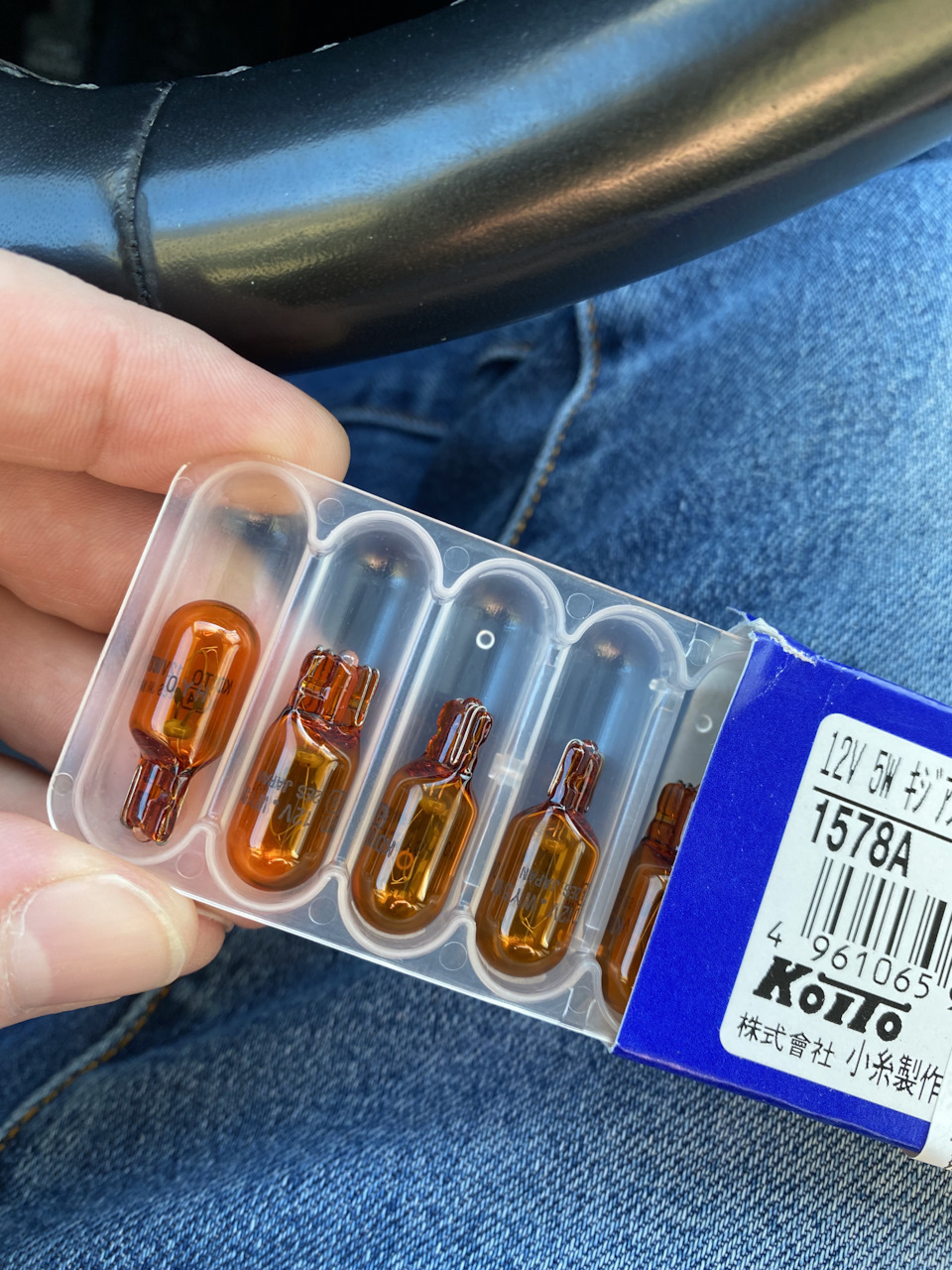 1578A Лампа накаливания (WY5W (T10) 12V 5W W2,1x9,5d ORANGE) KOITO ...