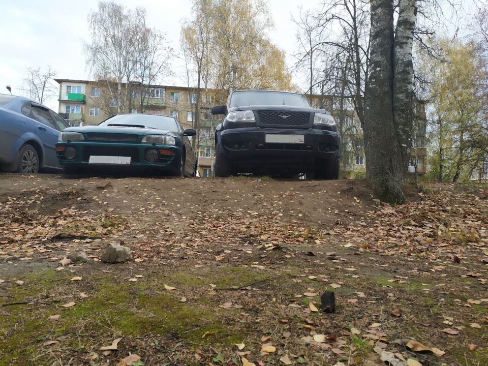 Занял своими ведрами пол парковки — Subaru Impreza WRX (GC/GF), 2 л ...