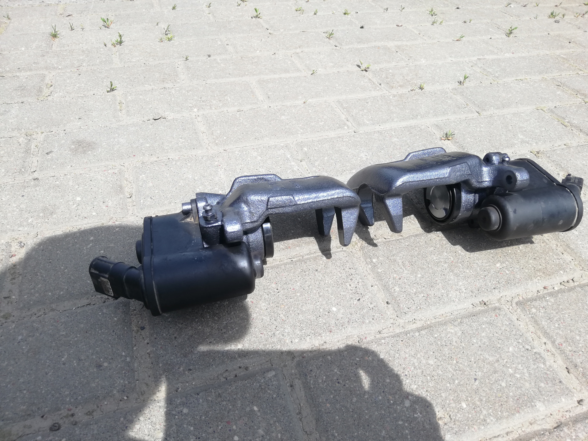 Ребилд задних суппортов 1KW под диск 330мм. — Audi A6 Avant (C6), 3 л ...