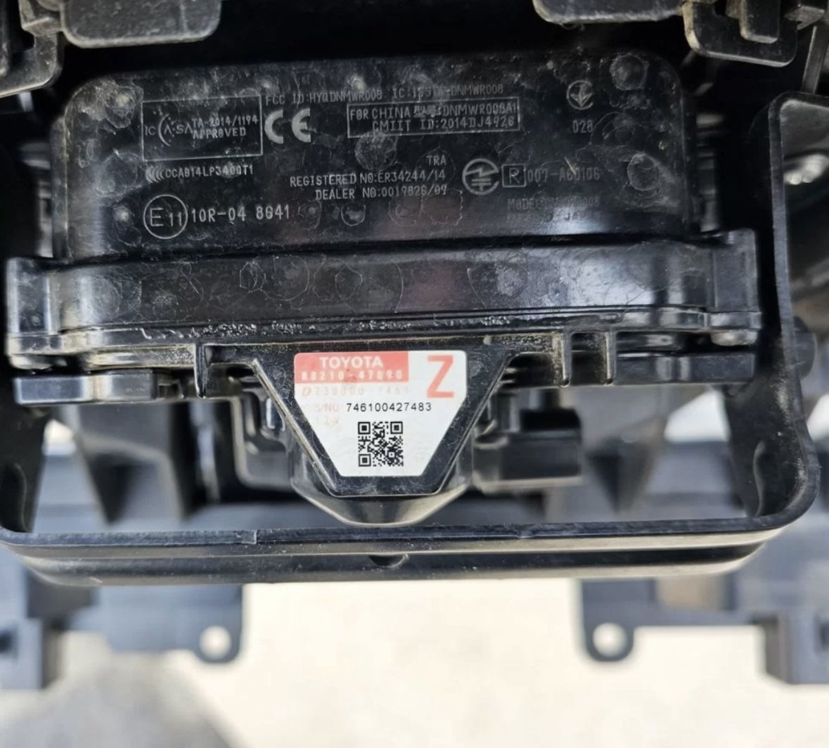 Решетка с новой эмблемой — Toyota Land Cruiser 100, 4,2 л, 2007 года ...