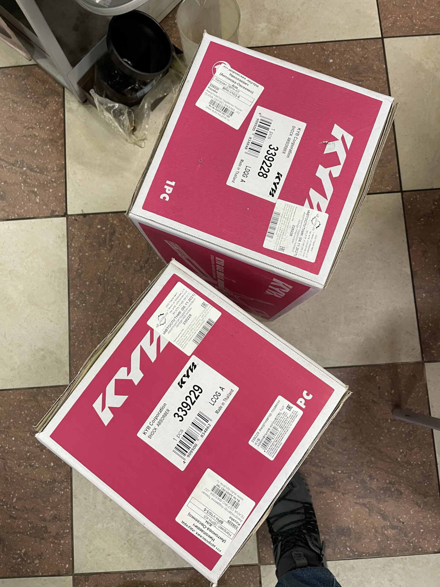 Замена передних стоек! 177 тыс пробег. — Nissan Teana (J32), 2,5 л ...