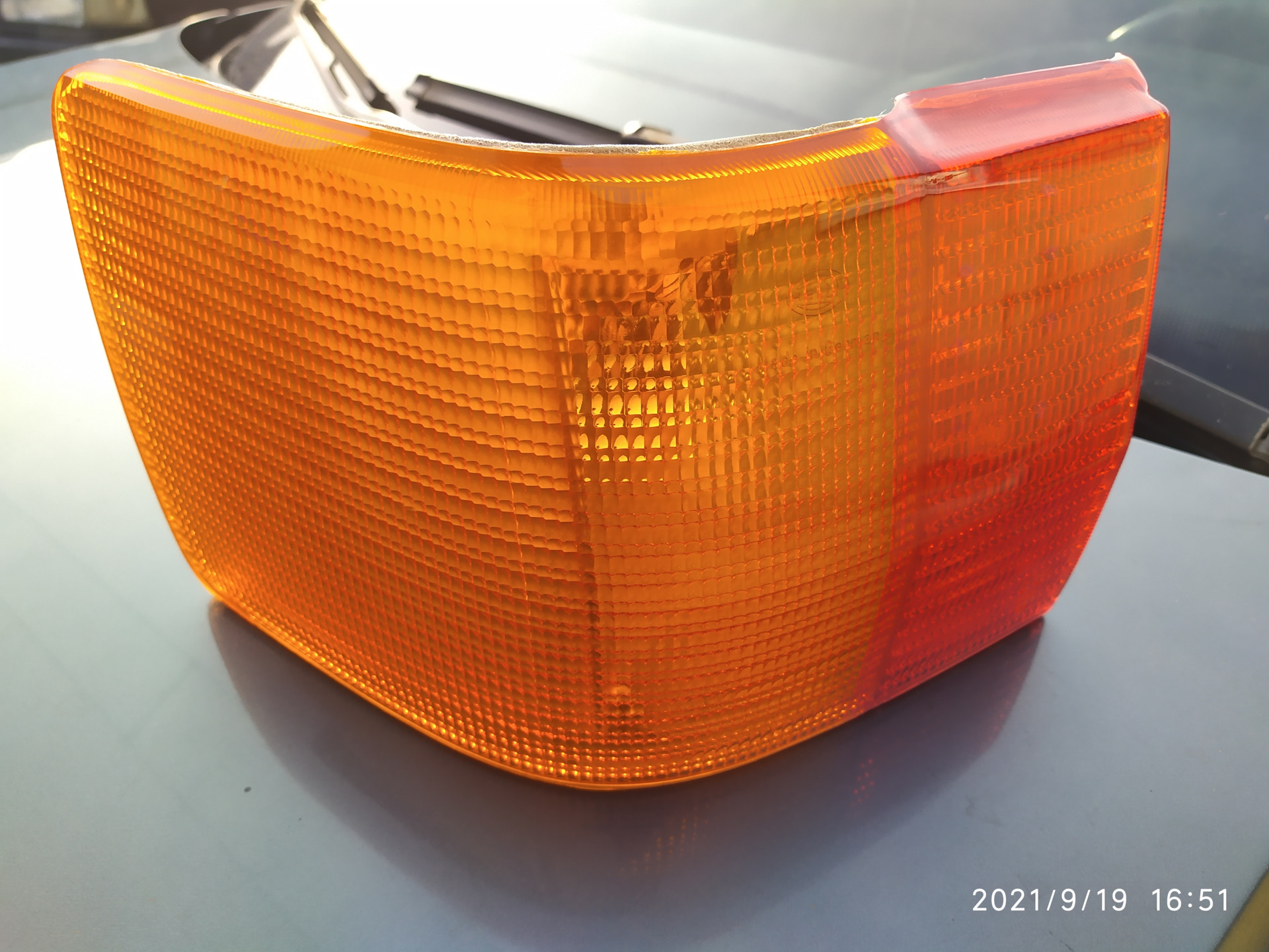 Hella. Задний внешний фонарь Audi 80. (B3). — Audi 80 (B3), 1,8 л, 1989 ...