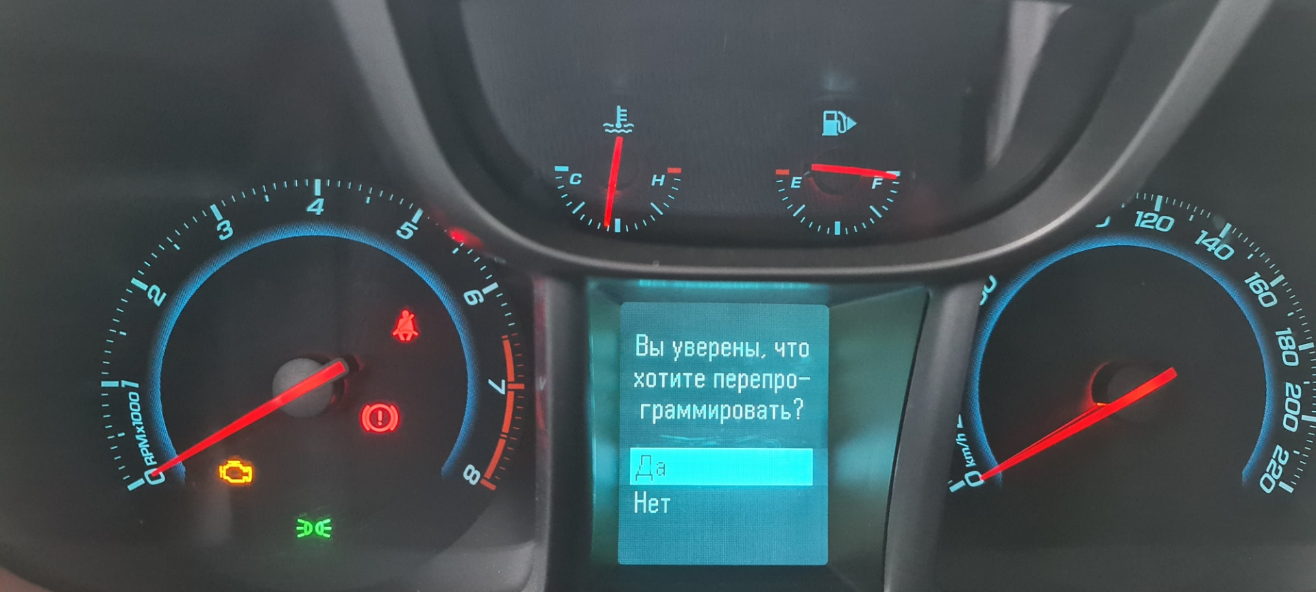 Установка и программирование датчиков давления шин — Chevrolet Orlando ...