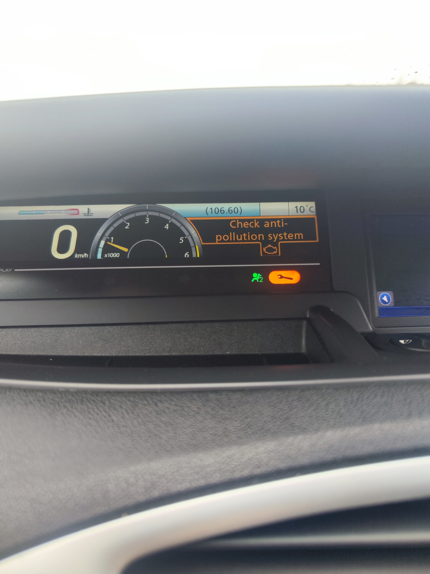 Выскочили надписи Check anti-pollution system и следом Check injection ...