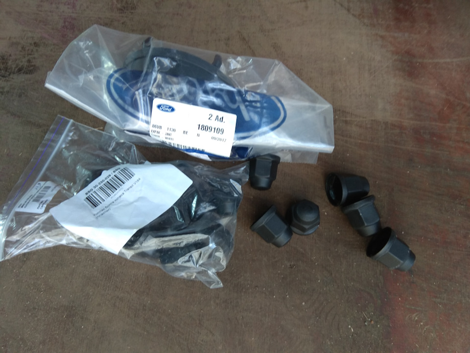 1809109 Колпачок гайки ступицы колеса / Transit 01/00~ Ford | Запчасти ...