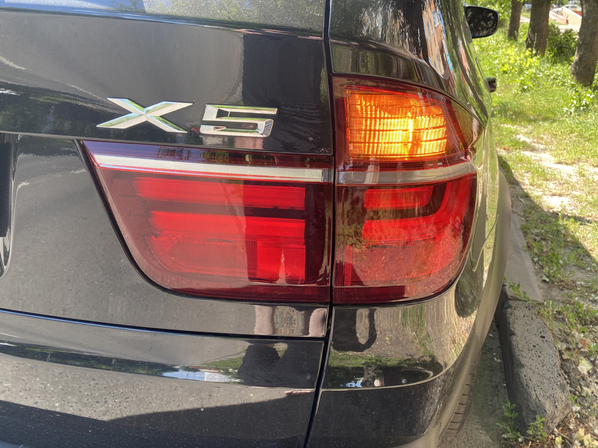 Замена задних фонарей — BMW X5 (E70), 3 л, 2009 года | просто так | DRIVE2