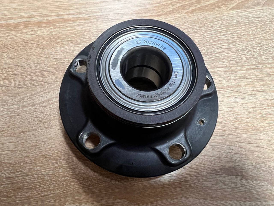 Ступицы Задние — 262750 км. — Skoda Octavia A7 Mk3, 1,8 л, 2013 года ...