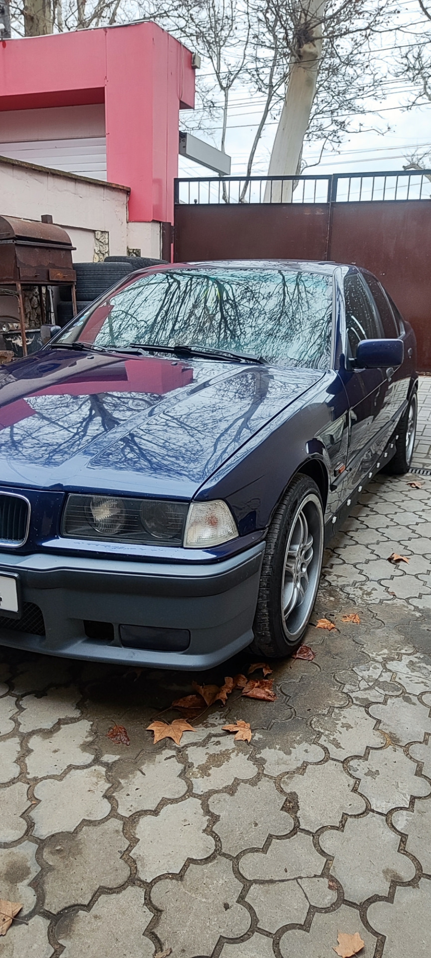 Передний бампер M-Tech — BMW 3 series (E36), 1,6 л, 1995 года | наблюдение | DRIVE2