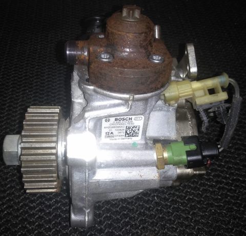 LR058160 Насос впрыска топлива Jaguar Land Rover | Запчасти на DRIVE2